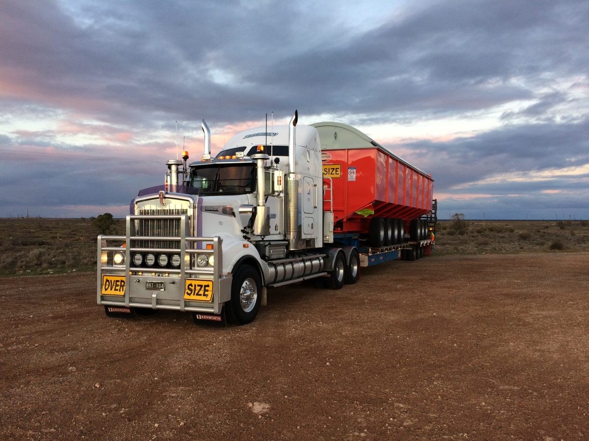 Transport - Bloomfield Hay & Transport
